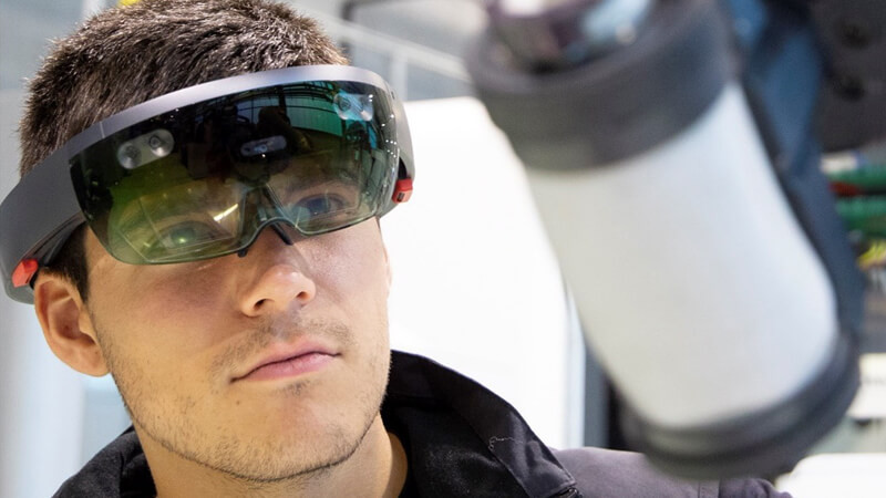 RED 5R, de robótica en fabricación inteligente, cumple su primer hito