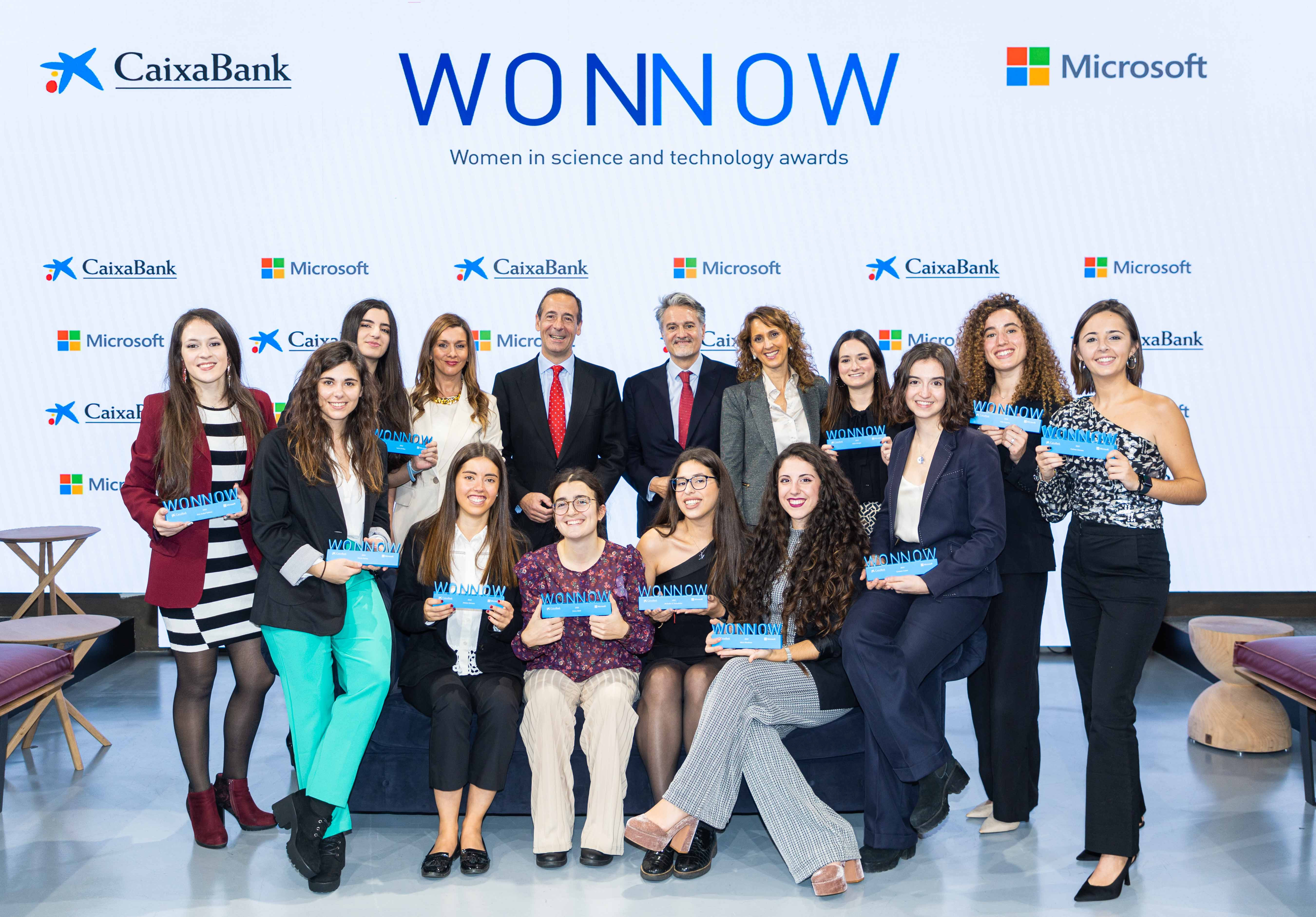 CaixaBank y Microsoft entregan los Premios WONNOW a las mejores alumnas de grados STEM de España
